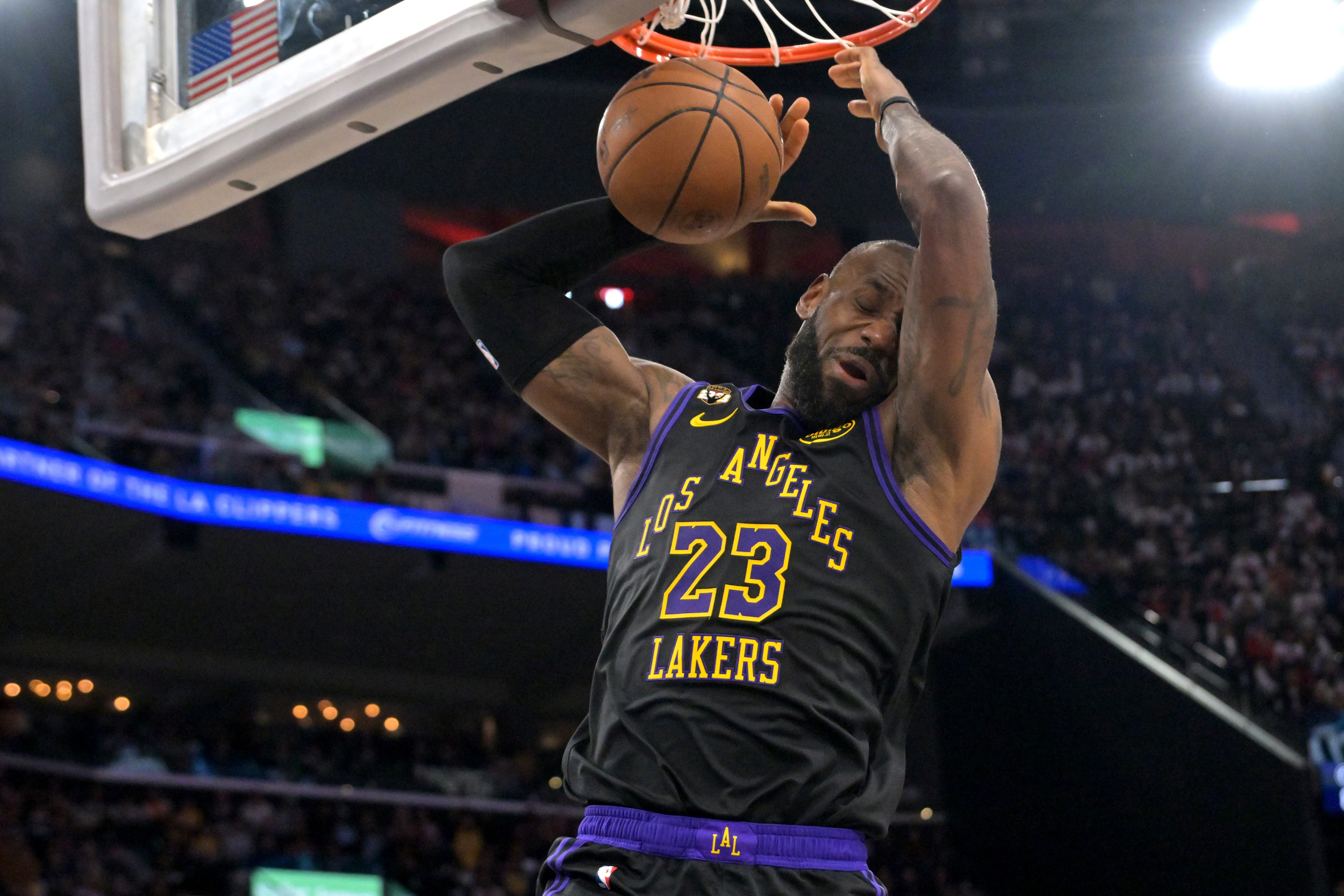 Lakers’ LeBron James, agent Rich Paul expected to meet with Jeanie Buss