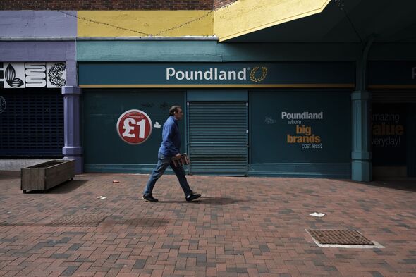 Poundland closing 2 shops next week as chain makes major announcement