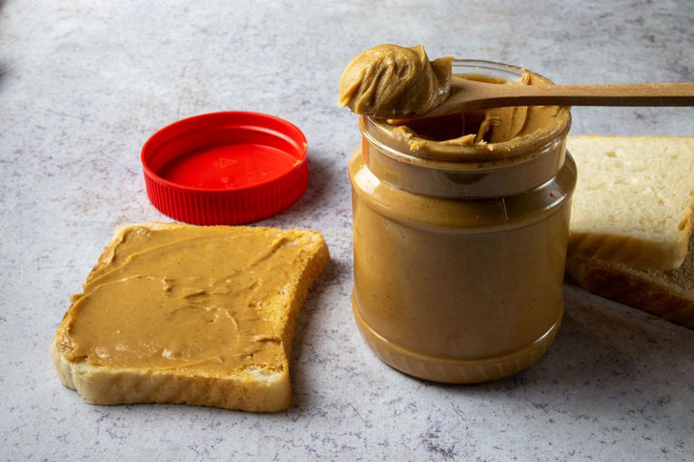 5 pantry staples you should never keep past the expiration date