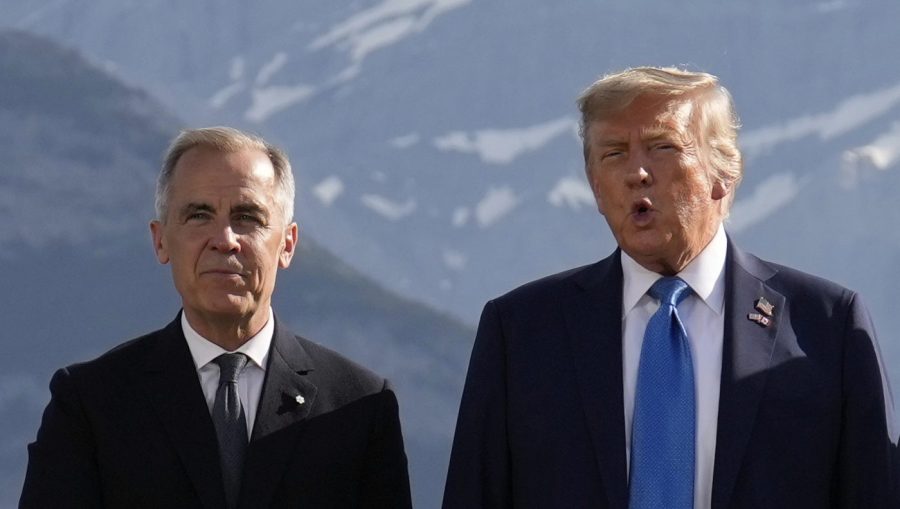 Trump threatens 100 percent tariff on Canada if it makes deal with China