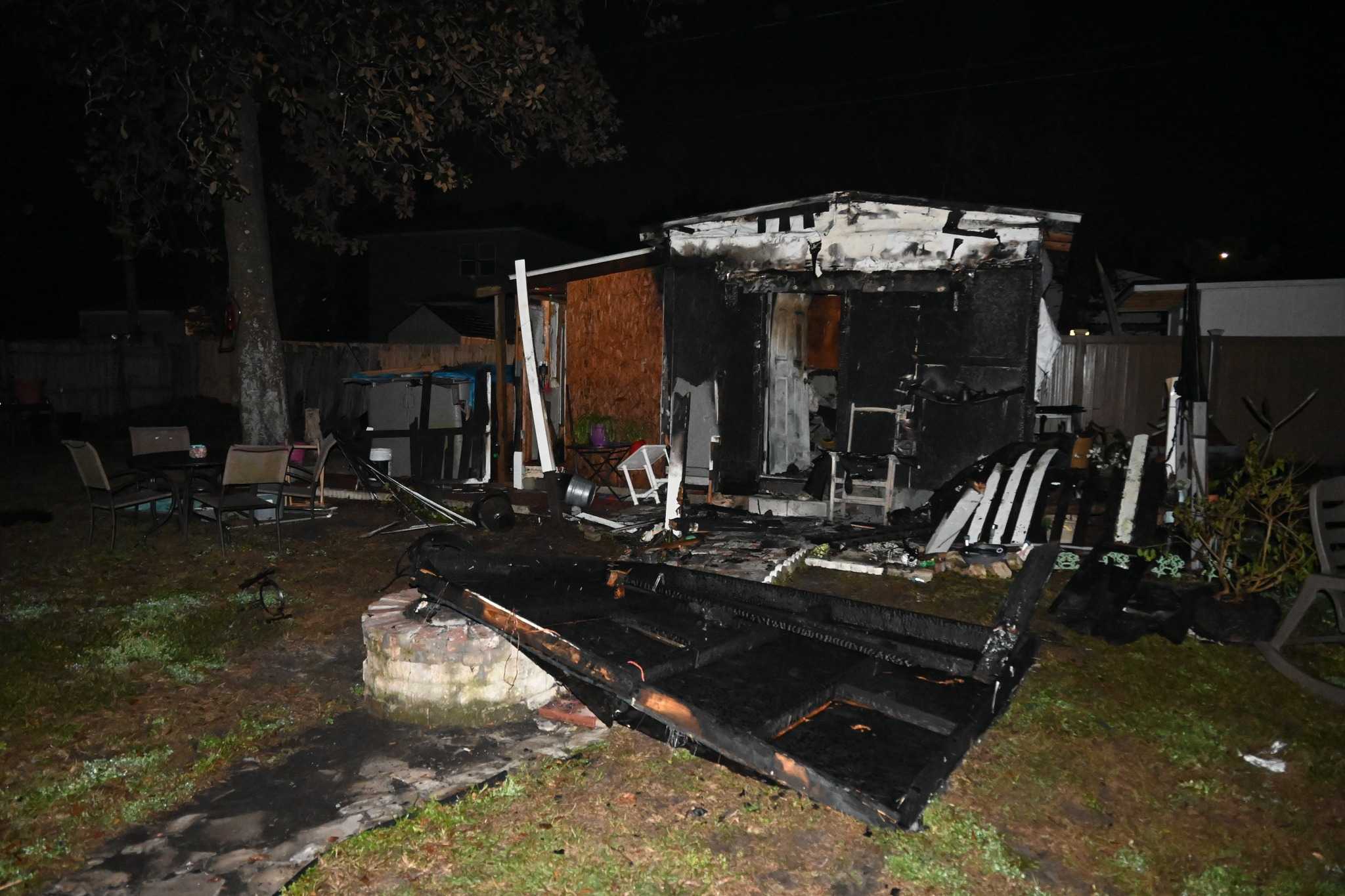 Apopka man sets shed on fire while still inside during overnight ...