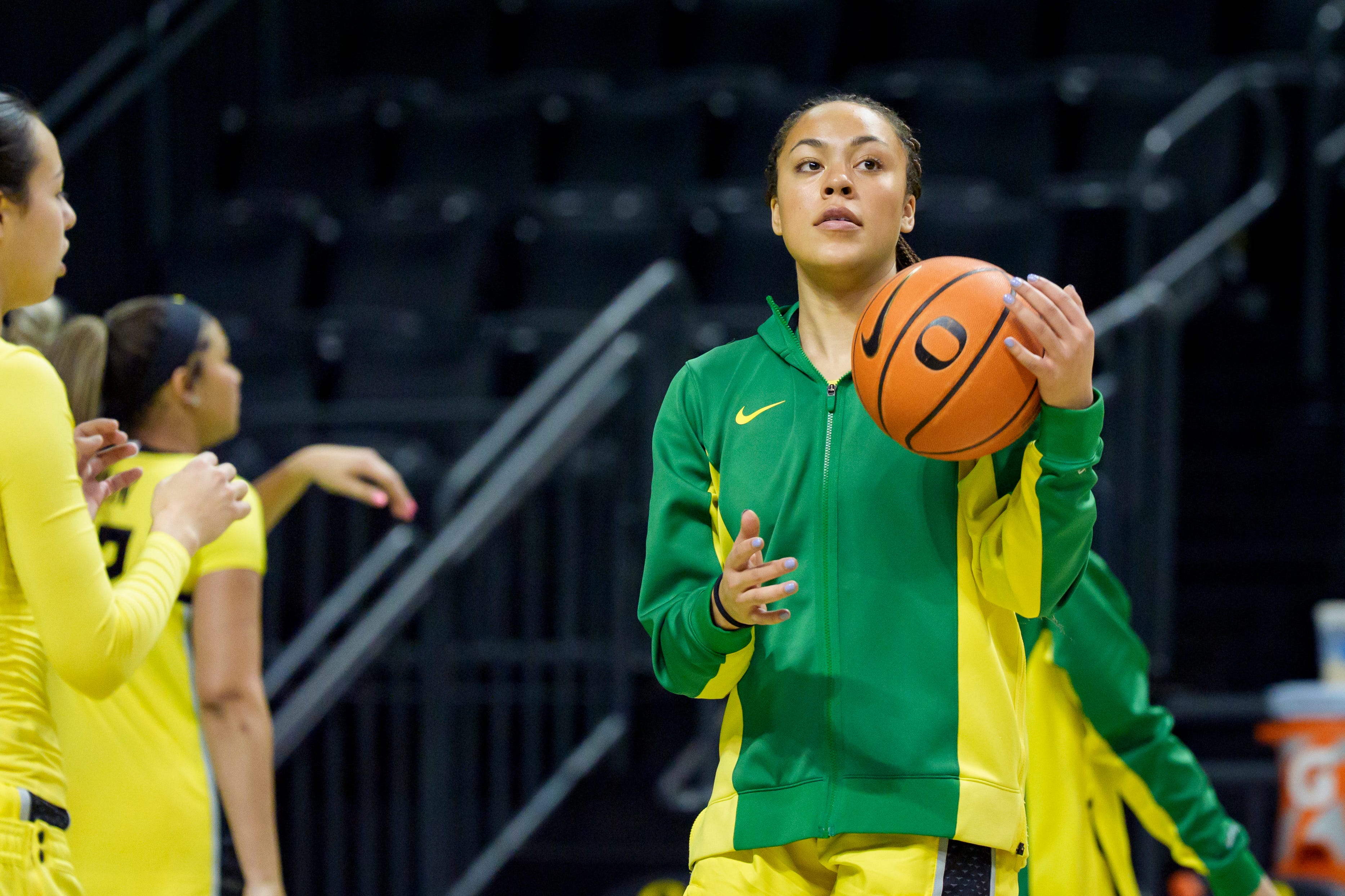 Meet the Ducks. Graves breaks down 2026-27 Oregon women's hoops roster