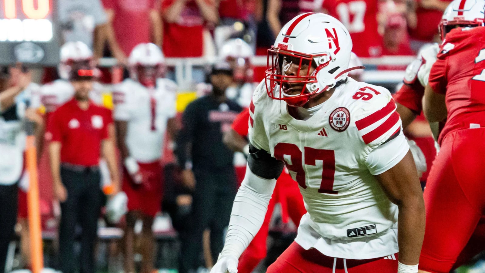 Miami Hurricanes add versatile Nebraska defensive lineman Keona Davis