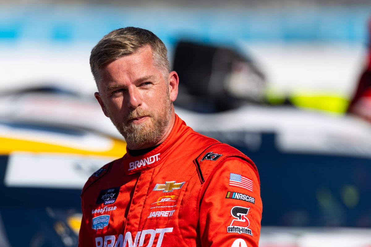 NASCAR star Justin Allgaier secures first Chase spot with seven races ...