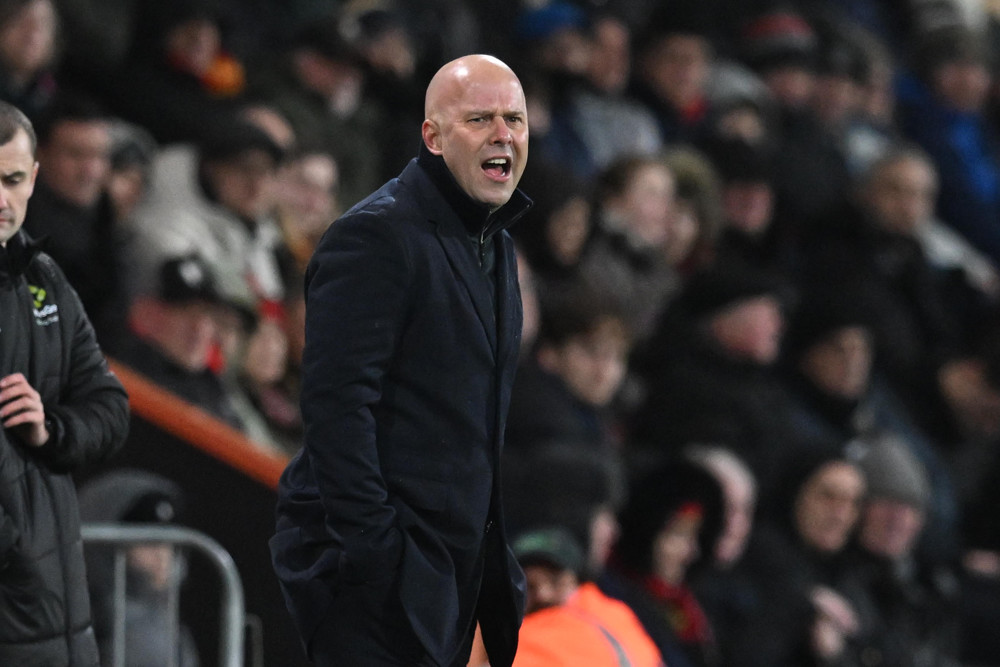 Slot ziet vermoeidheid bij Liverpool en verklaart onderonsje met arbitrage