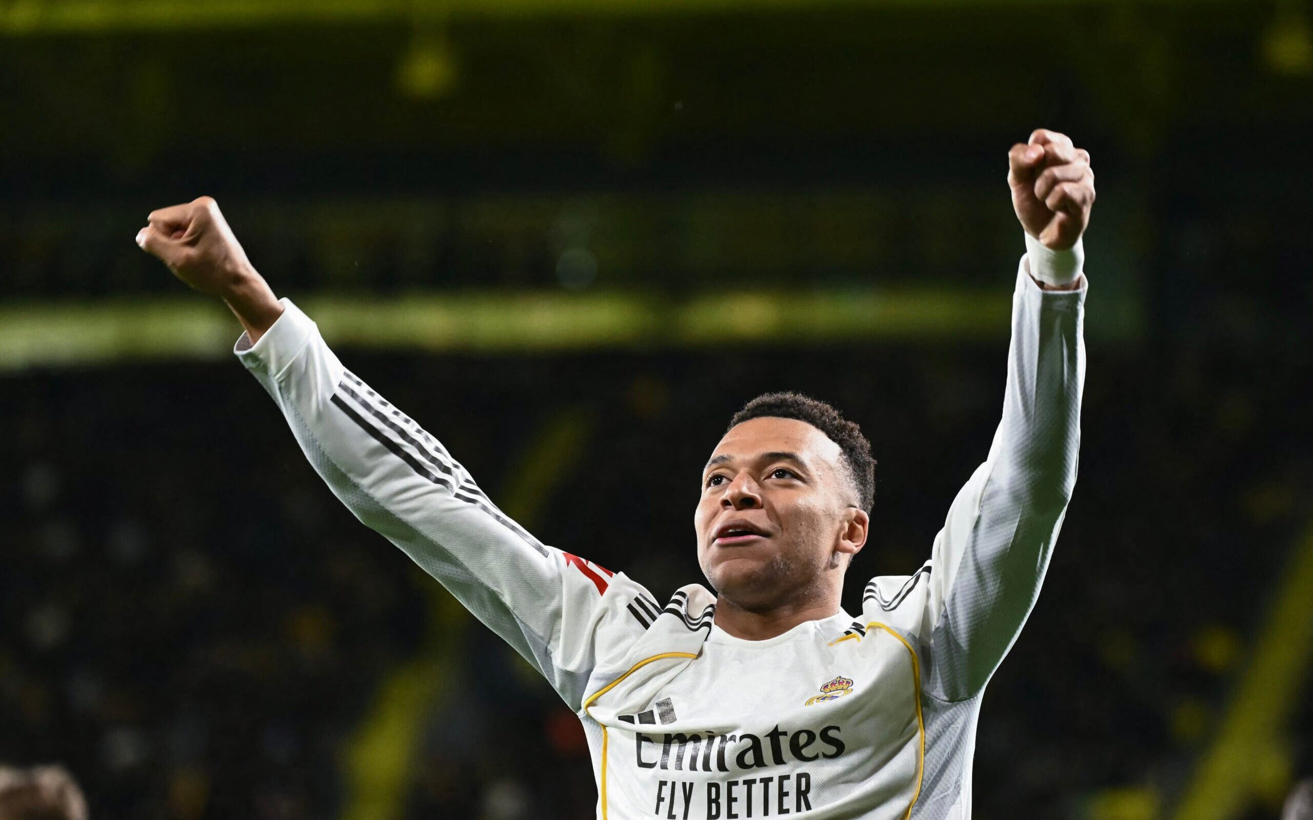 Mbappé decide, Real Madrid vence Villarreal e assume a liderança da La Liga