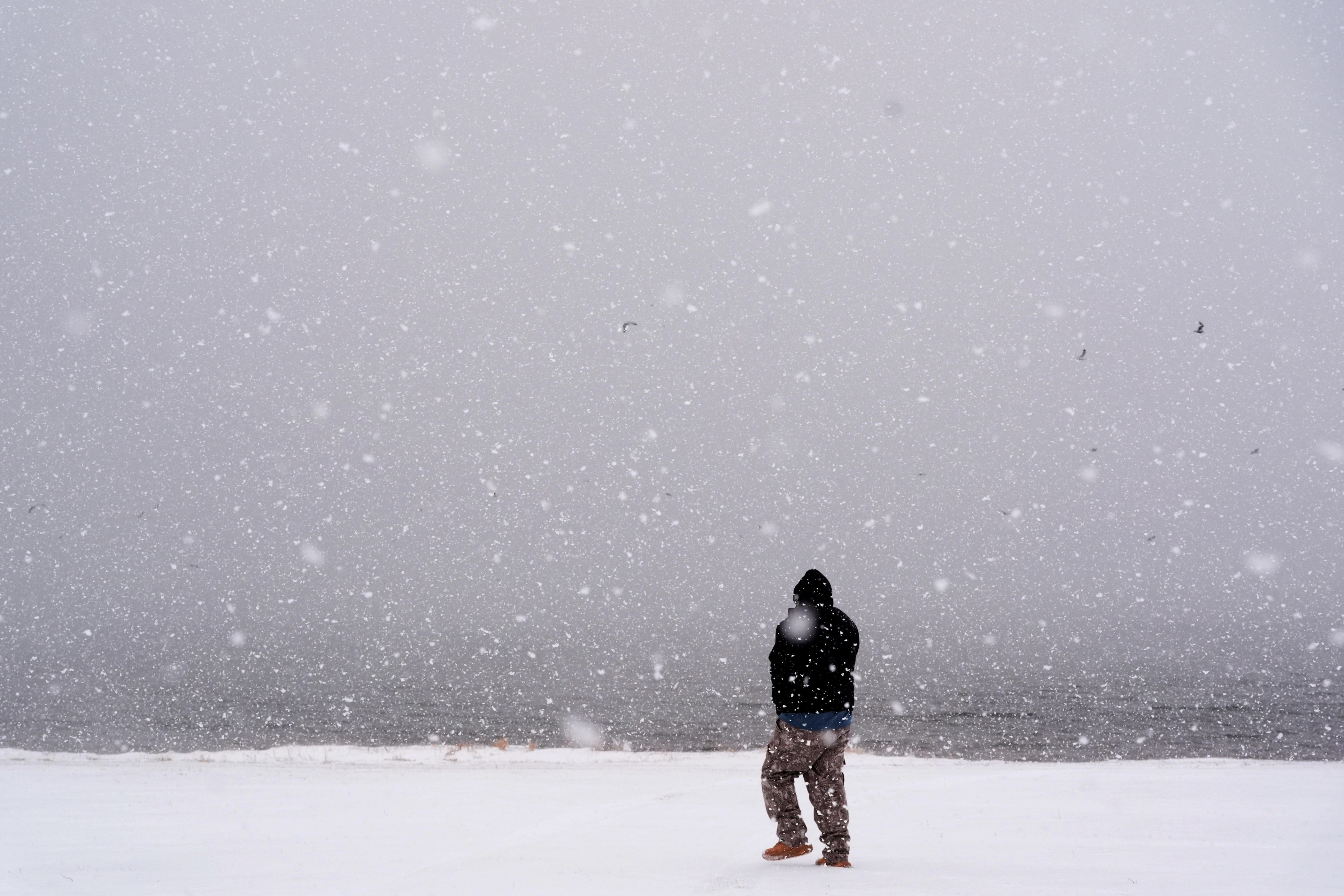 Arizona weather sees little impact as big winter storm moves east