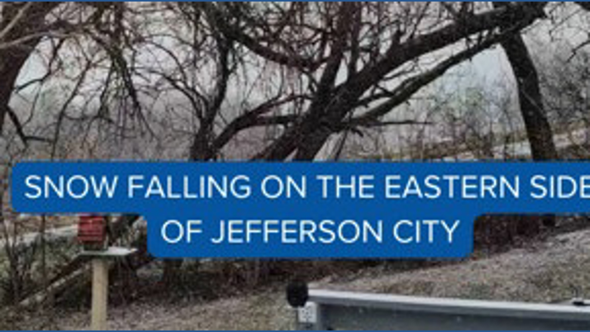 Snow falling in the Eastern part of Jefferson City