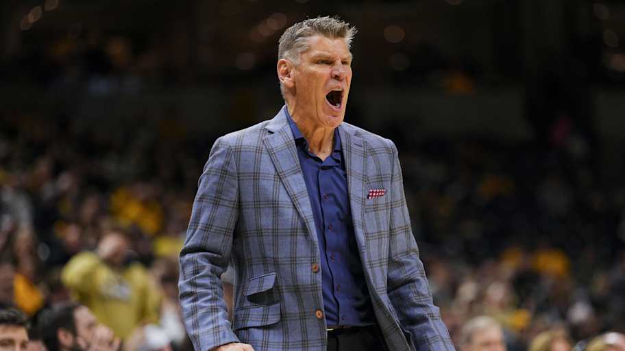 Oklahoma drops sixth game in a row as Missouri capitalizes on heroic shots