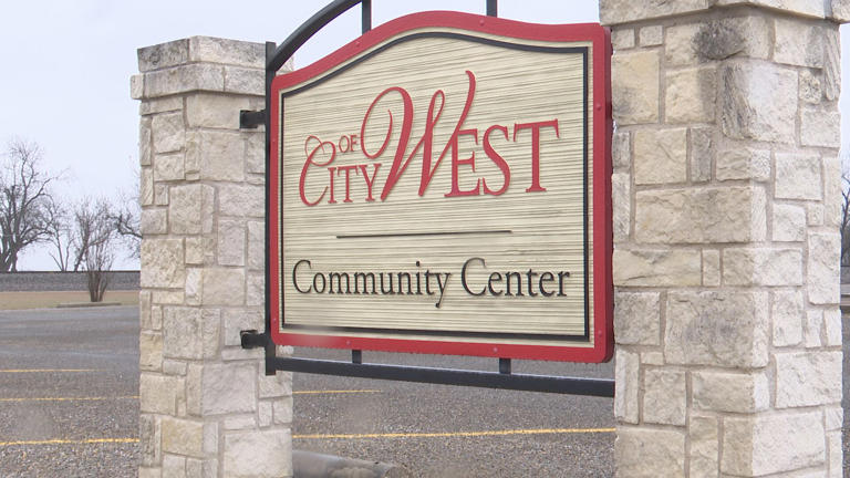 West, Texas opens first-ever warming center for winter storm