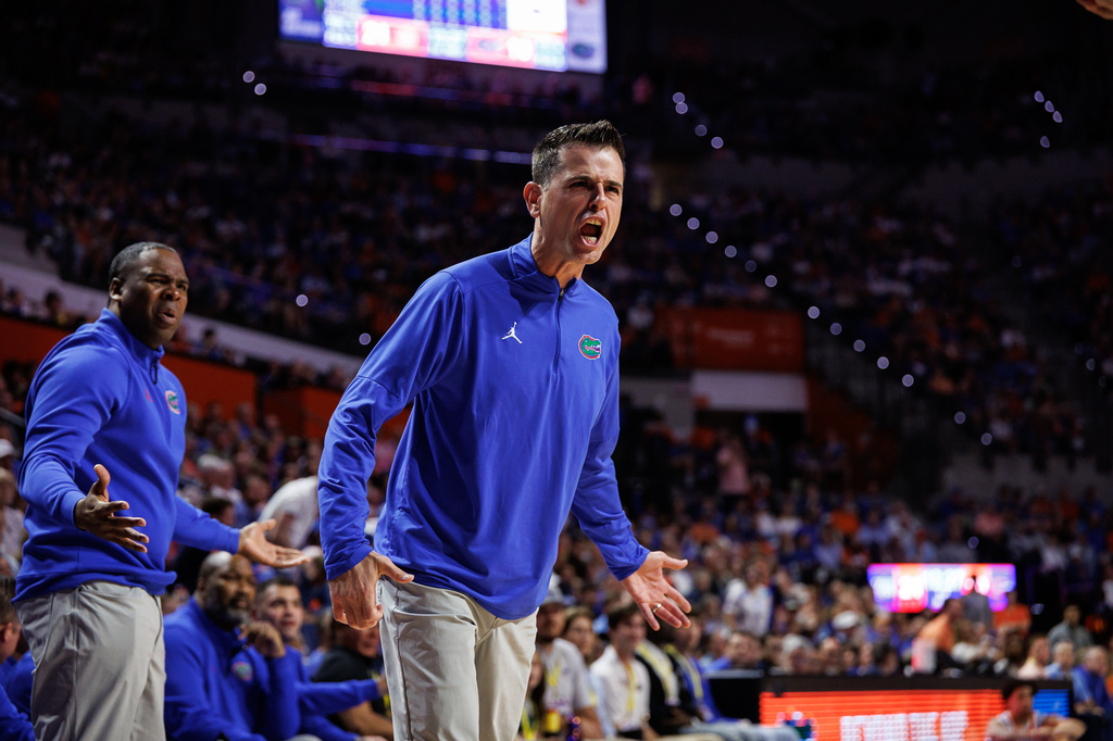 Hall has 24 points as Auburn beats No. 16 Florida 76-67 for first win ...