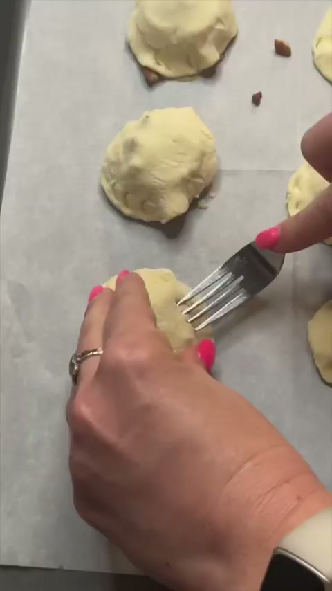 Hop on the brie bites trend! #foodhacks #foodtrend