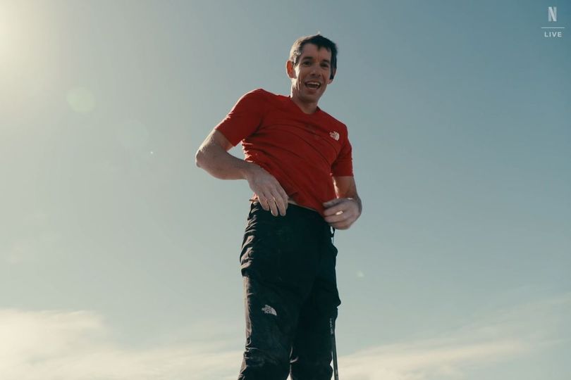 Alex Honnold's two-word comment as he completes Netflix's Skyscraper Live