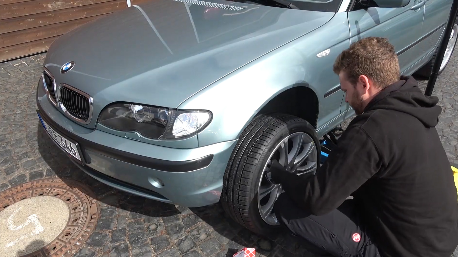 Restoring a BMW E46 with new wheels and suspension
