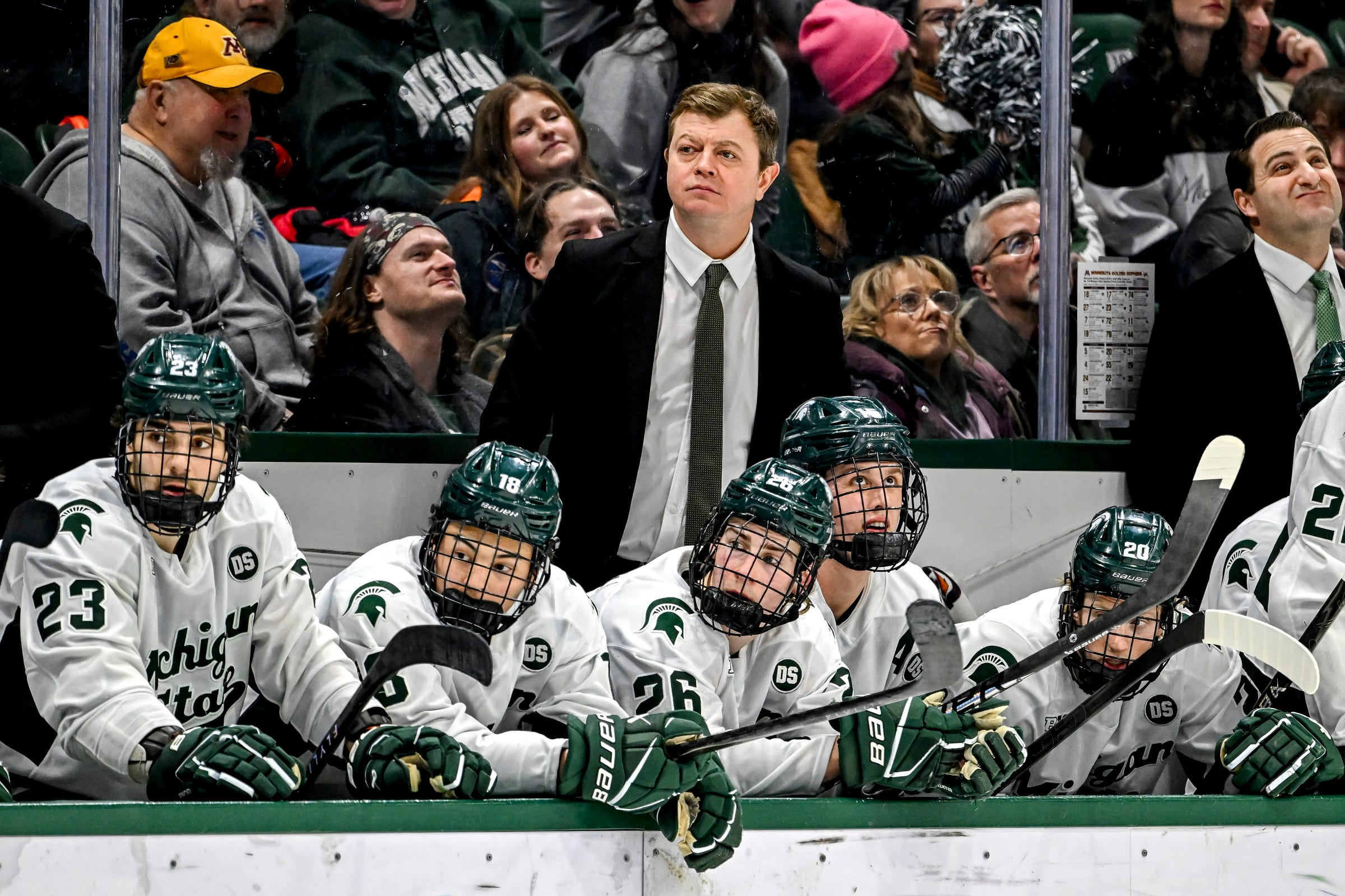 Spartan hockey sweeps Minnesota