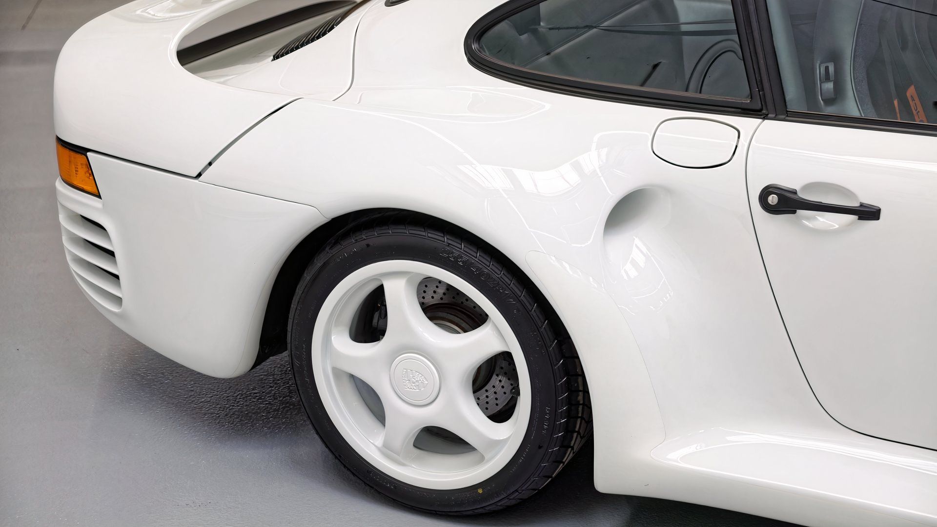 The first production car to break 500 horsepower