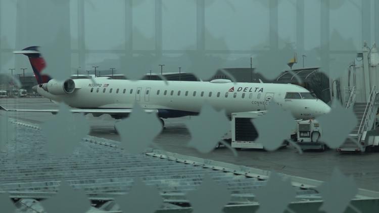 Plane lands safely after emergency landing at McGhee Tyson Airport ...