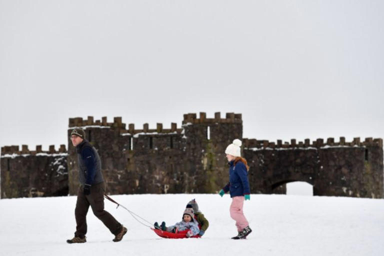 Next UK snow bomb will hit 'half' of England with 15 counties buried ...