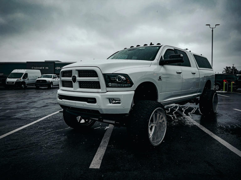 Drivers say new trucks are too big for parking lots — and everyone’s mad