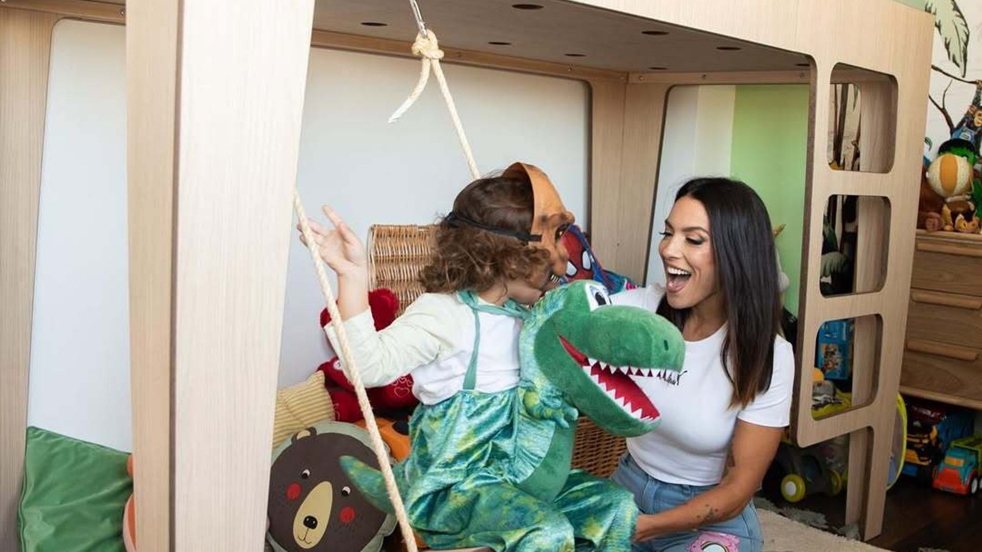 Así es la casa de Lorena Castell en Madrid: diseño atrevido, vistas a ...