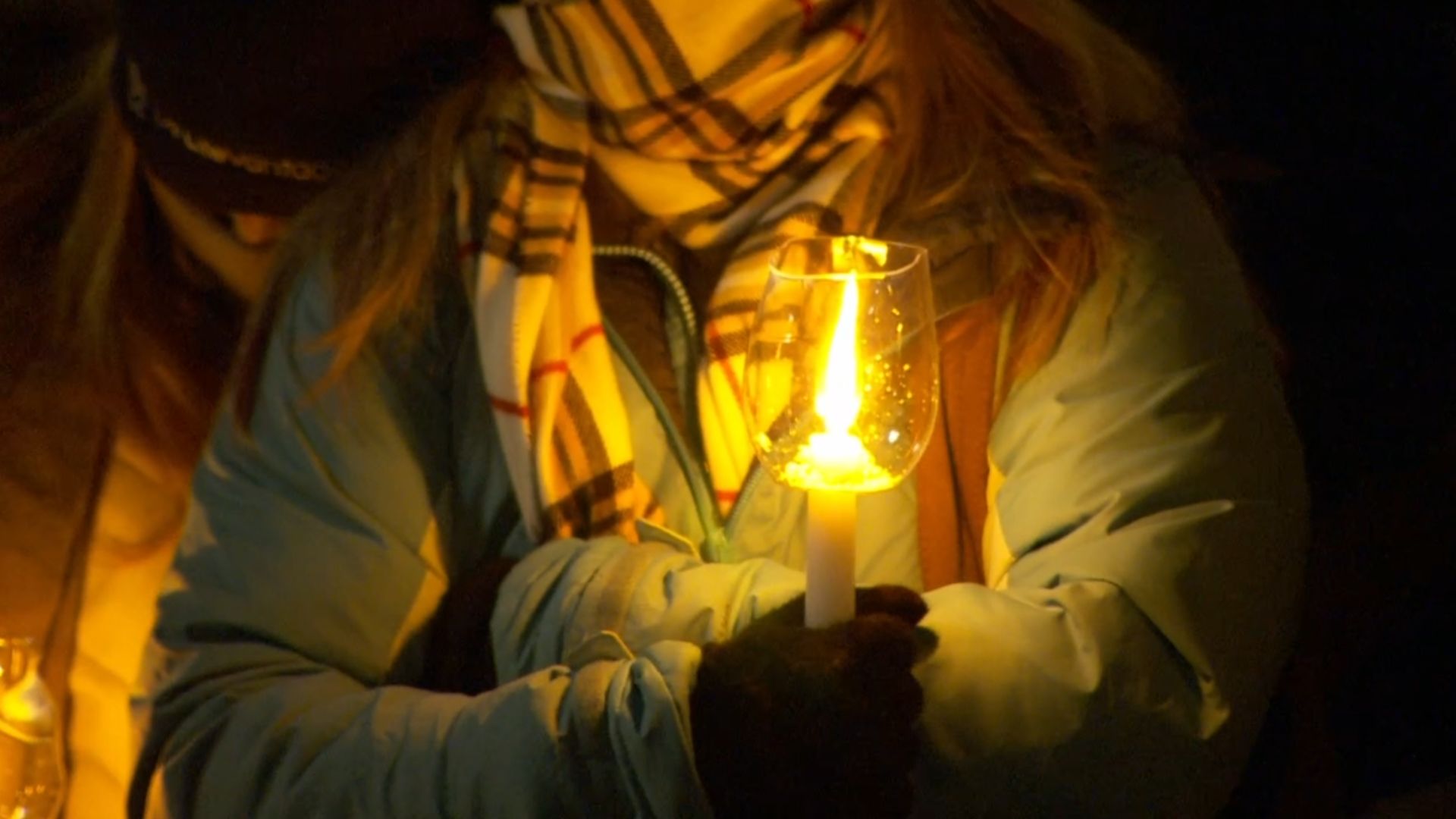 Utahns gather to stand in solidarity with Minnesota after second ICE ...
