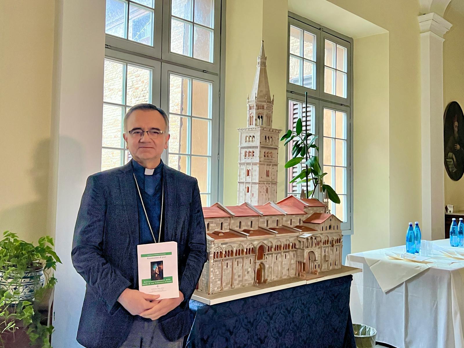 Lettera alla città, il vescovo: "La pace parta dal dialogo. Dobbiamo ...