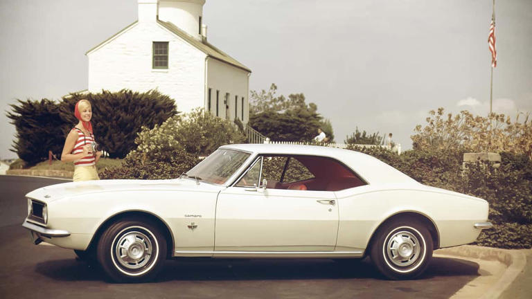 Chevrolet Camaro (1966-1970): l'anti-Mustang compie 60 anni