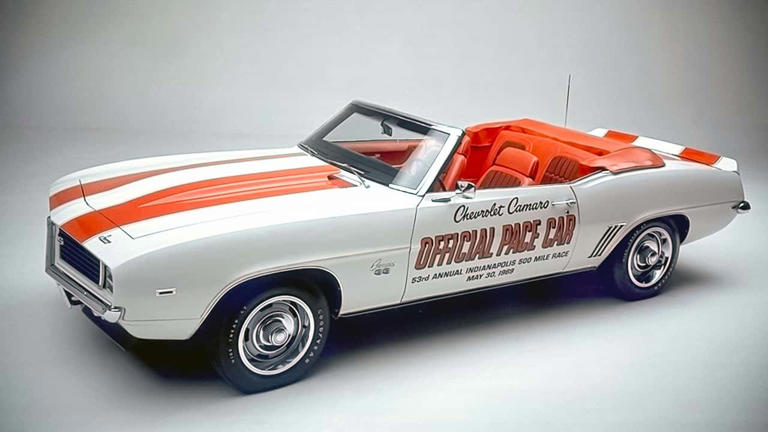 Chevrolet Camaro (1966-1970): l'anti-Mustang compie 60 anni
