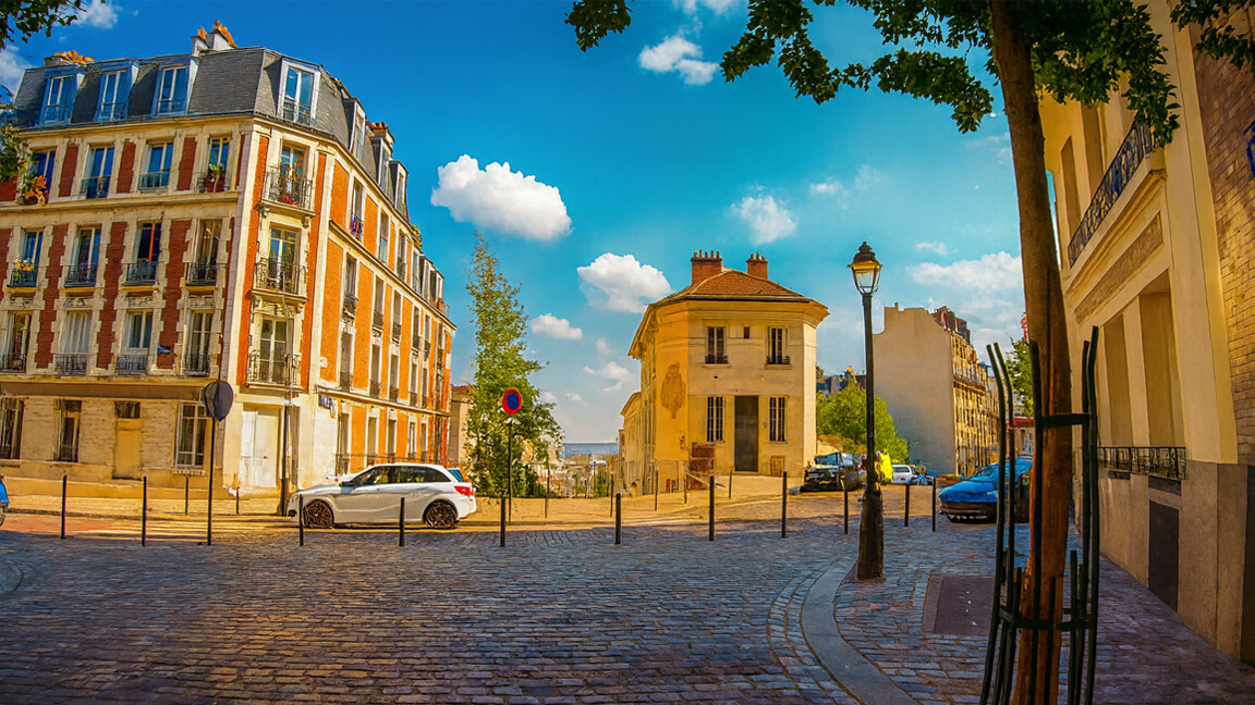 A quiet walk through Montmartre, Paris