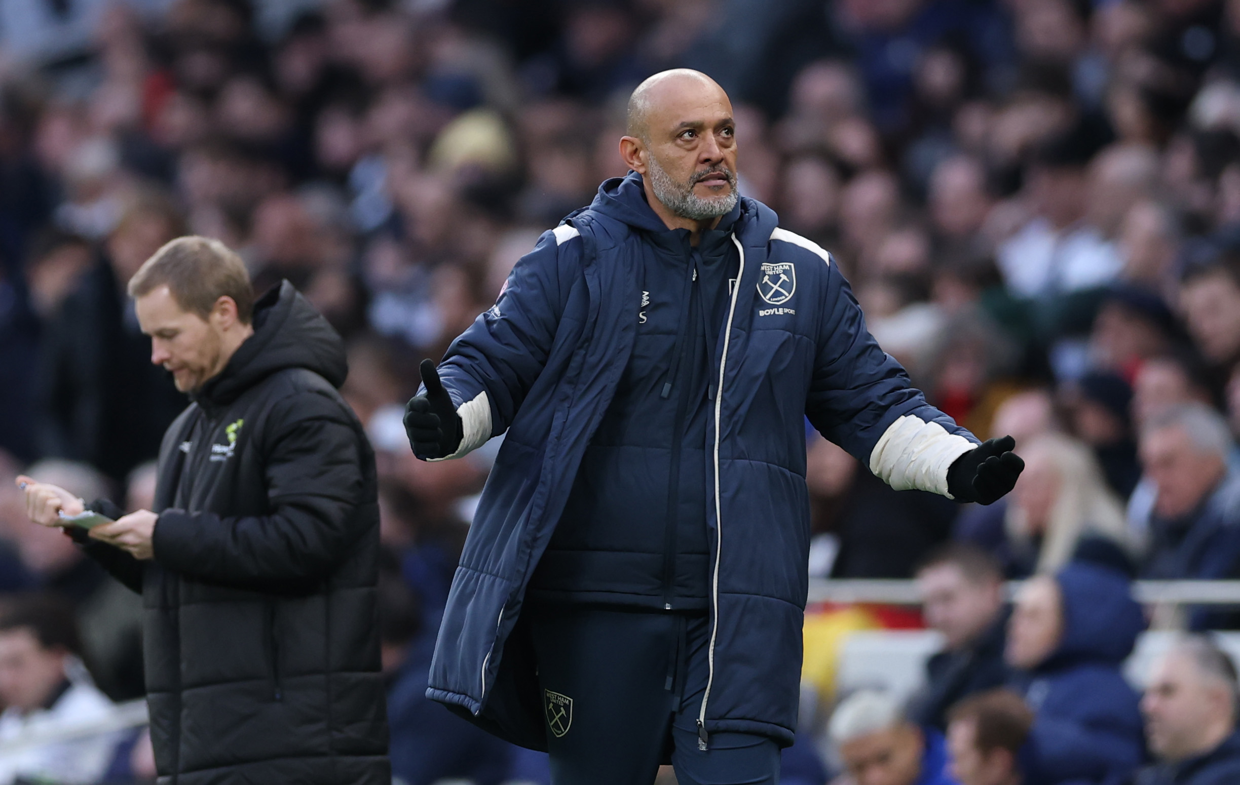 West Ham sign £39m defender and cult hero in risky January transfer ...