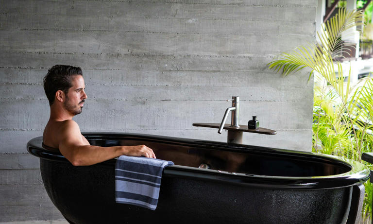 From sauna to ice bath, Dr. Reed shares the benefits of contrast therapy