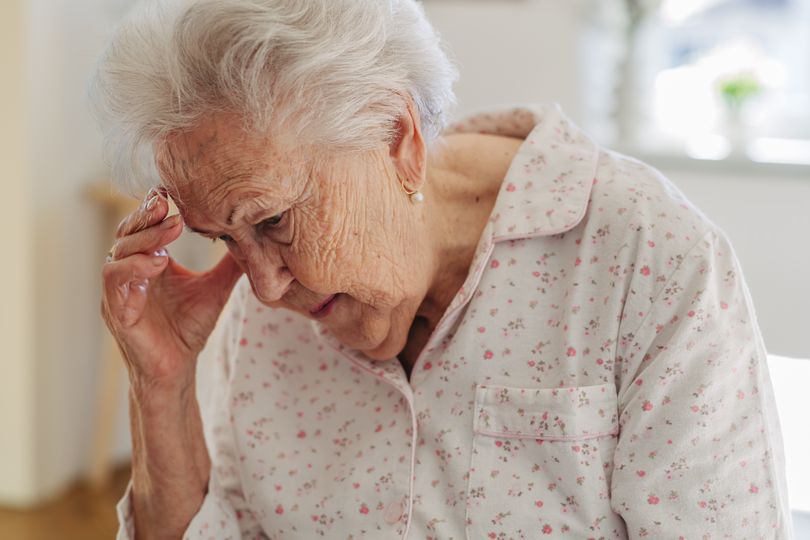 'I'm a neurologist - this hand test could be a warning sign of dementia'