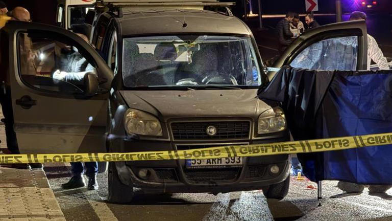 Yer: Samsun! Yasak ilişki yaşadığı sevgilisini boğazını keserek öldürdü