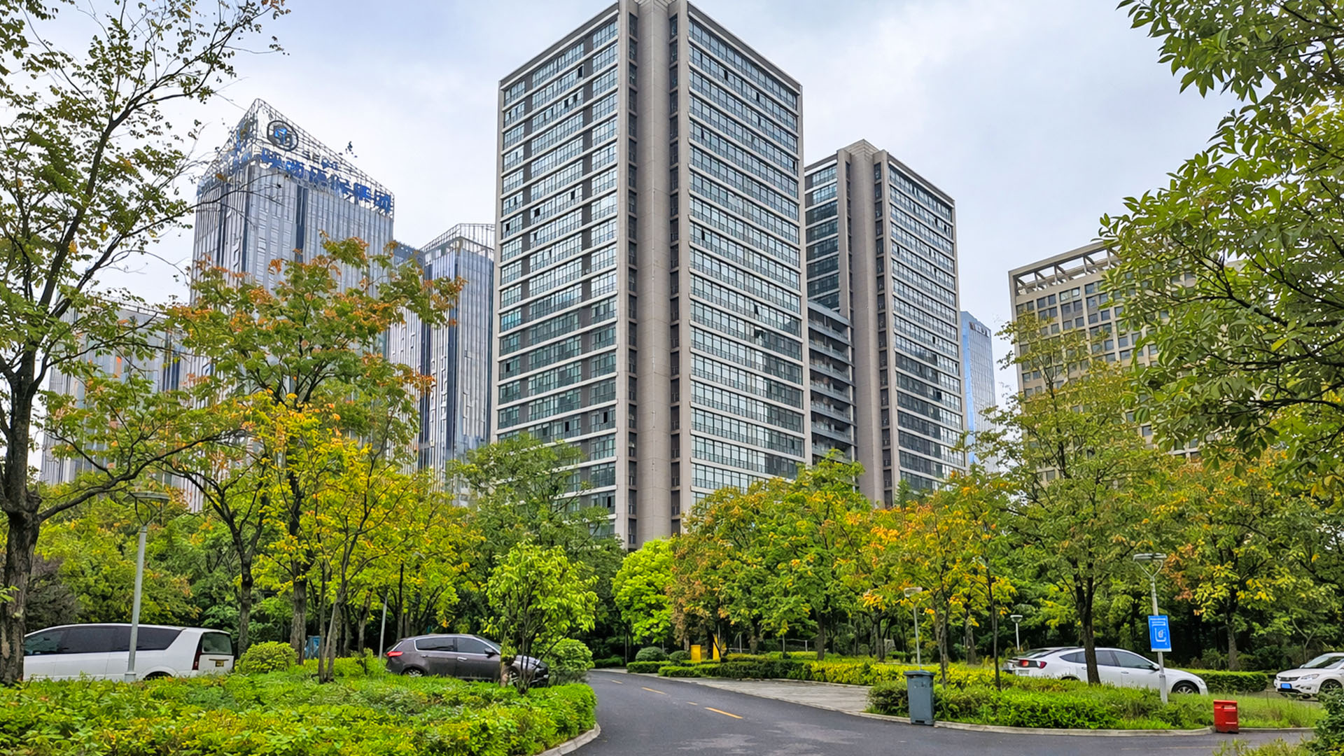 Autumn vibes in Xi’an residential area