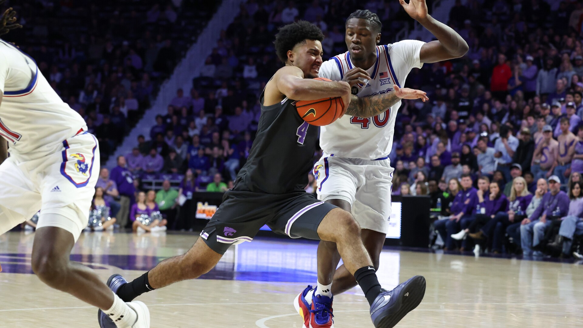 No. 19 Kansas finishes on 27-7 run to beat Kansas State 86-62 despite ...