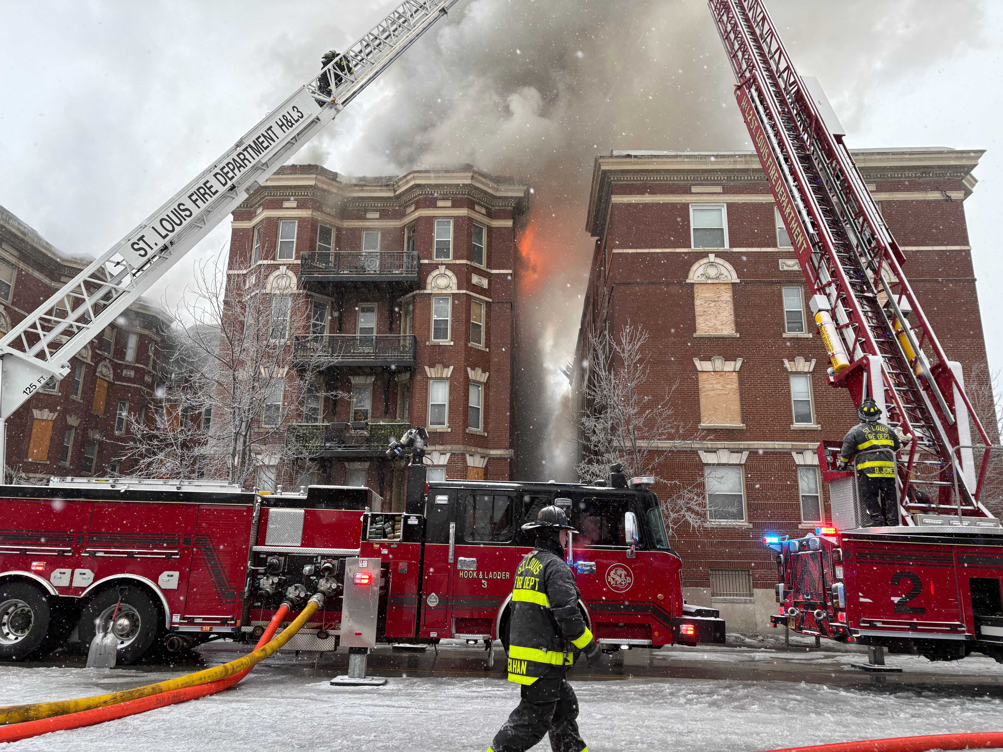 St. Louis City ask locals to avoid area of Saturday afternoon fire