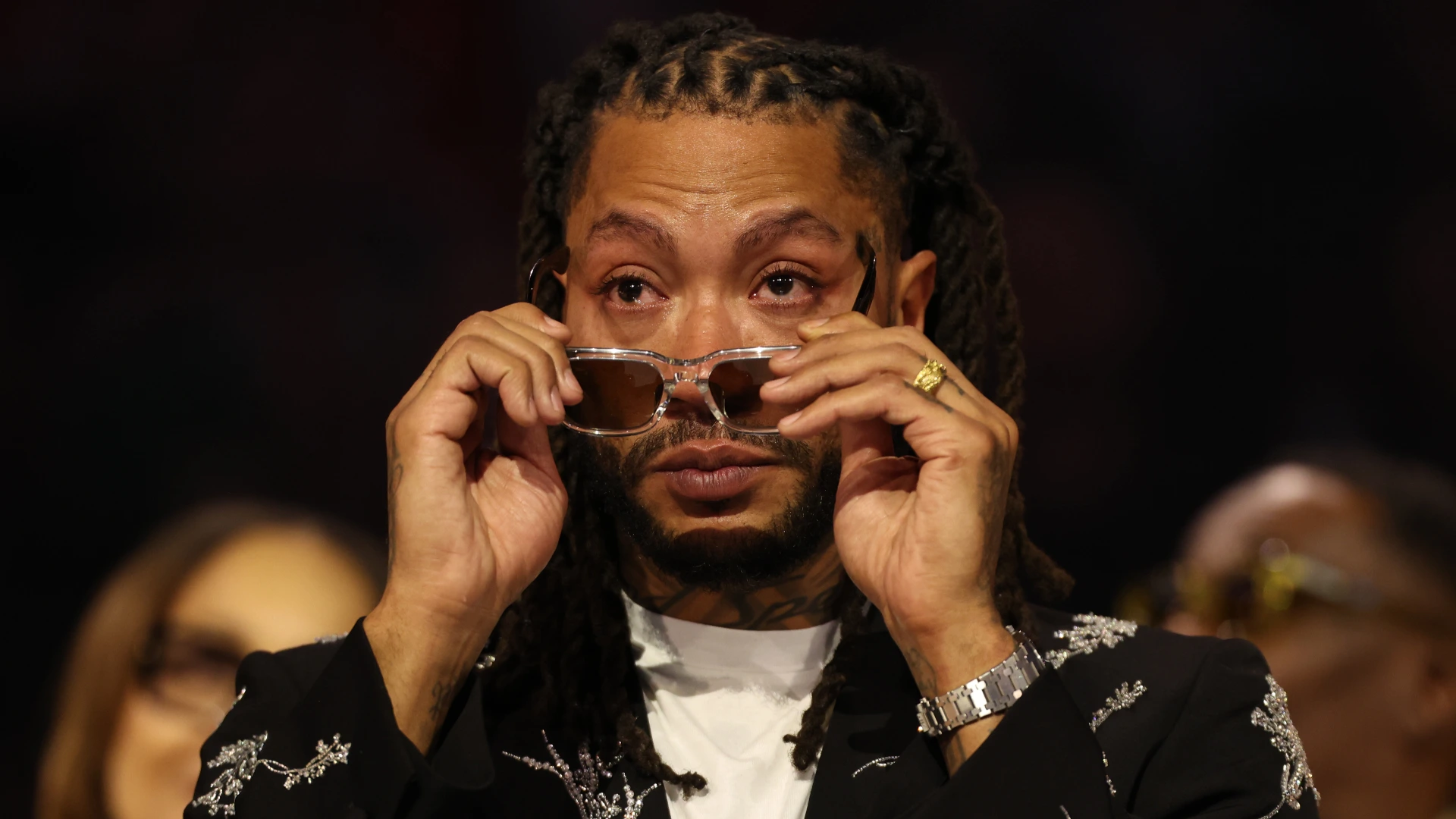 Chicago ritira la maglia di Derrick Rose che scoppia in lacrime