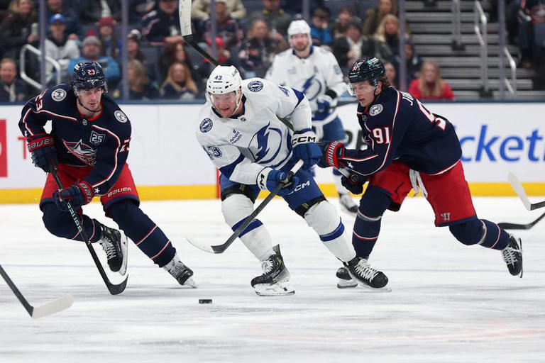 NHL roundup: Jackets halt Lightning's point streak at 15