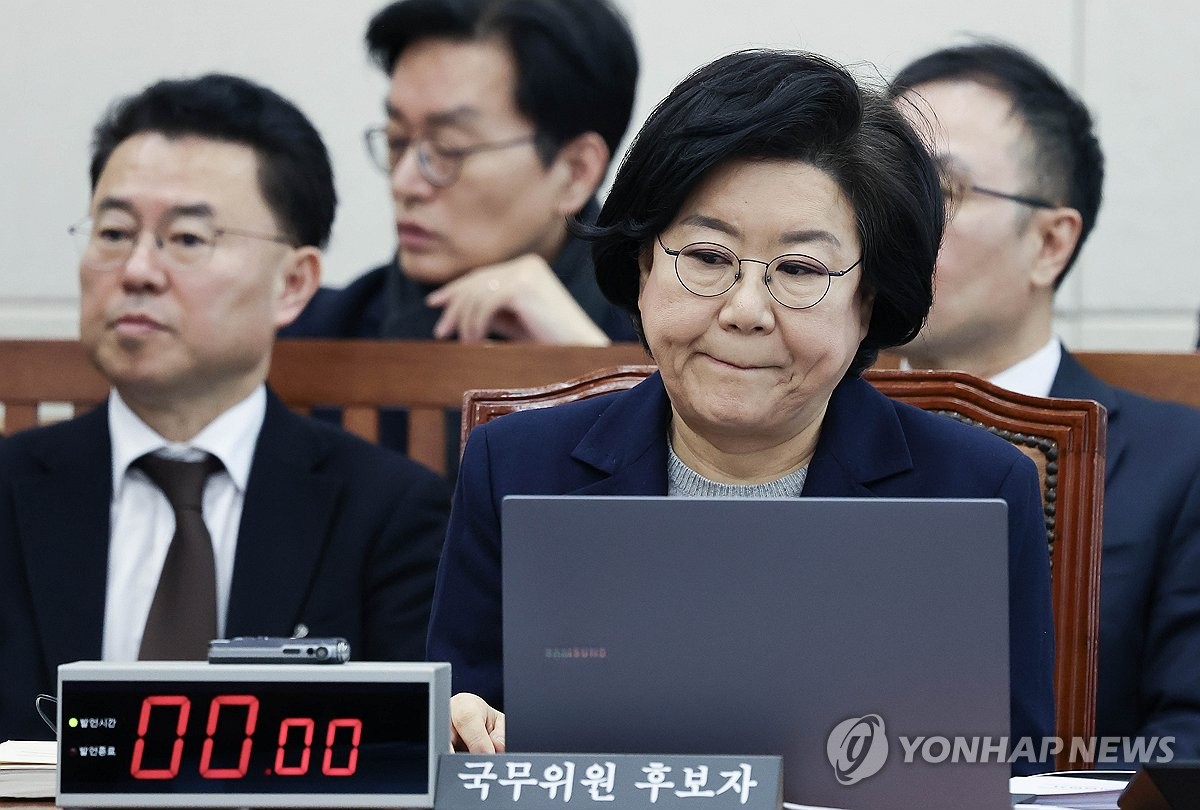 (LEAD) Lee withdraws nomination for Budget Minister amid controversy ...