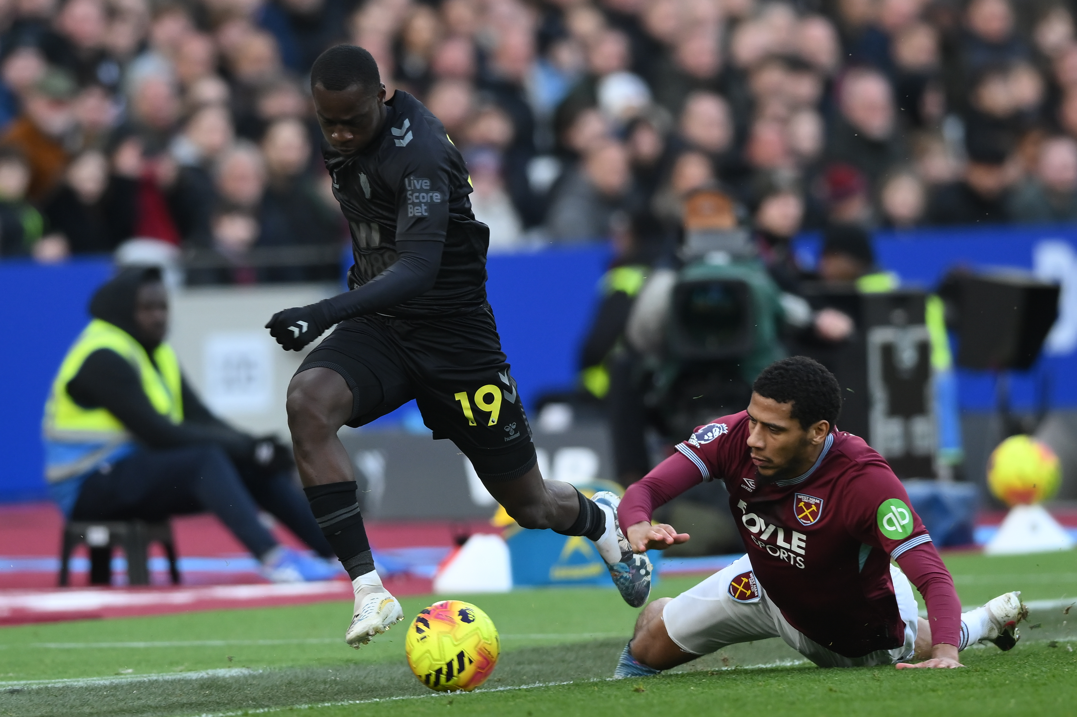 Talking points: Poor first-half undoes Sunderland in London