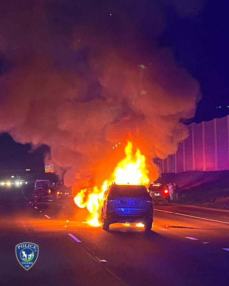 Fiery 3-car crash closes Hwy 217 south in Tigard for over an hour