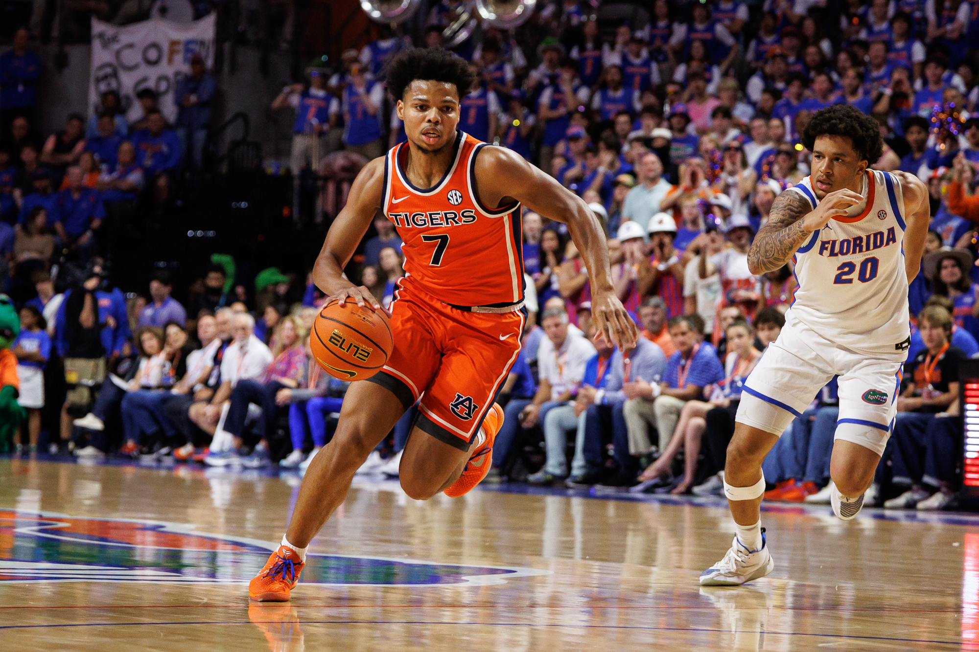 Hall has 24 points as Auburn beats No. 16 Florida 76-67 for first win ...