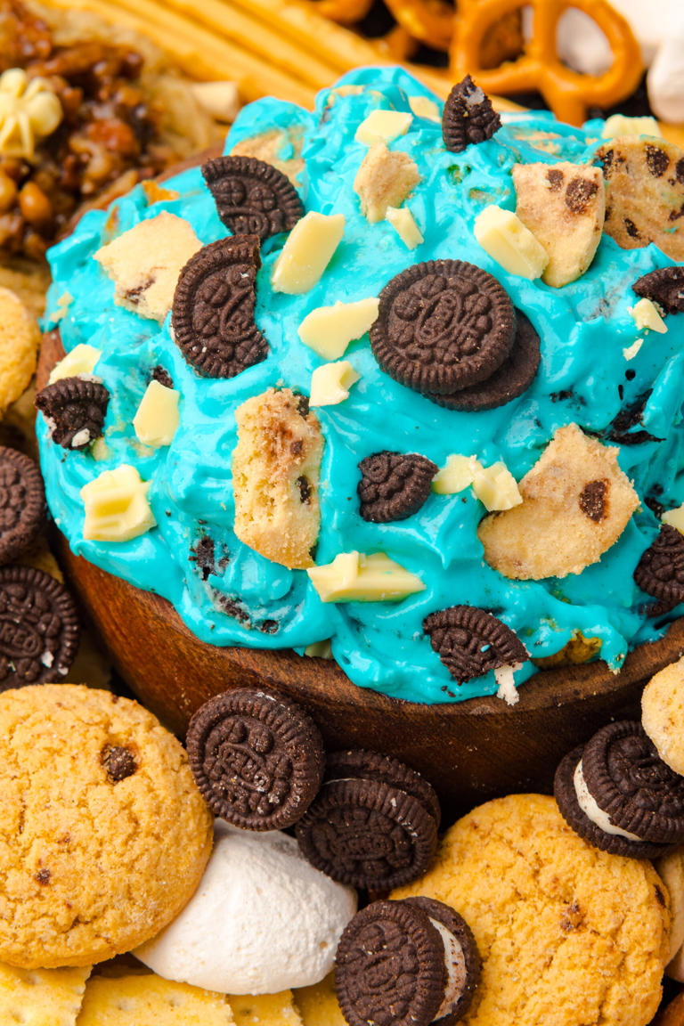 Cookie Monster dip recipe – fun party snack for kids and adults!