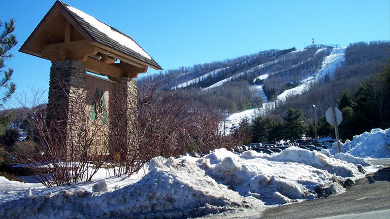 Too much snow on tap? Elk Mountain closes until Monday for employee safety