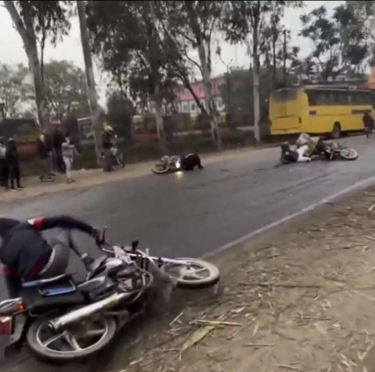 Why are bikes crashing nonstop on this UP road? Internet thinks it’s ...