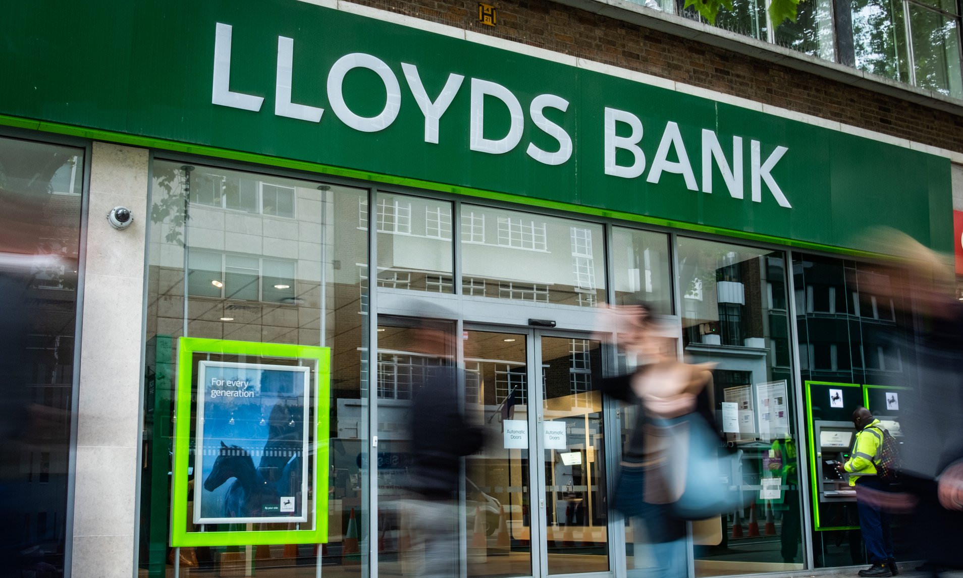 Britain's biggest lender Lloyds set to post bumper profits