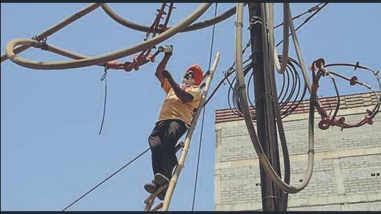 Ludhiana: PSPCL contract staff to protest on Feb 7 over recurring ...