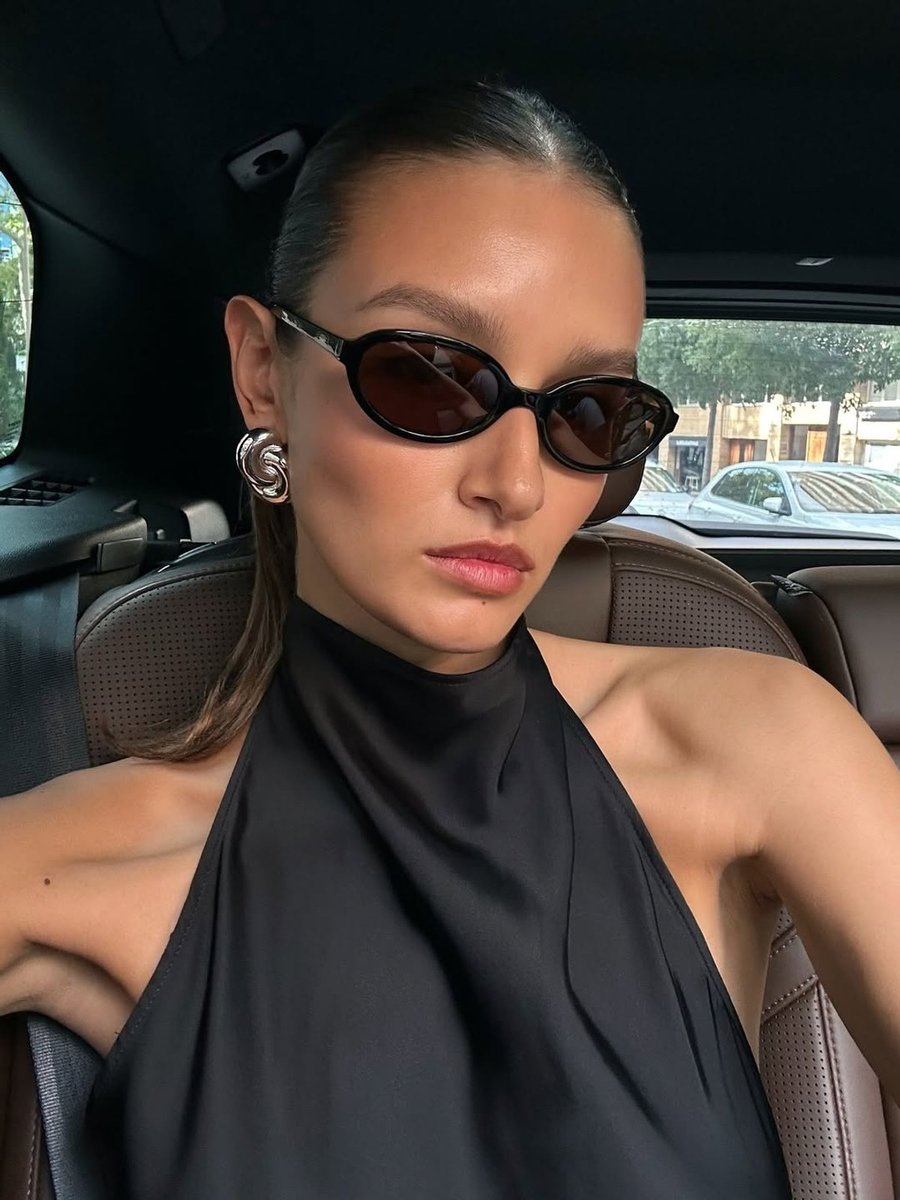 'I swear, these two simple accessories will make every outfit look ...