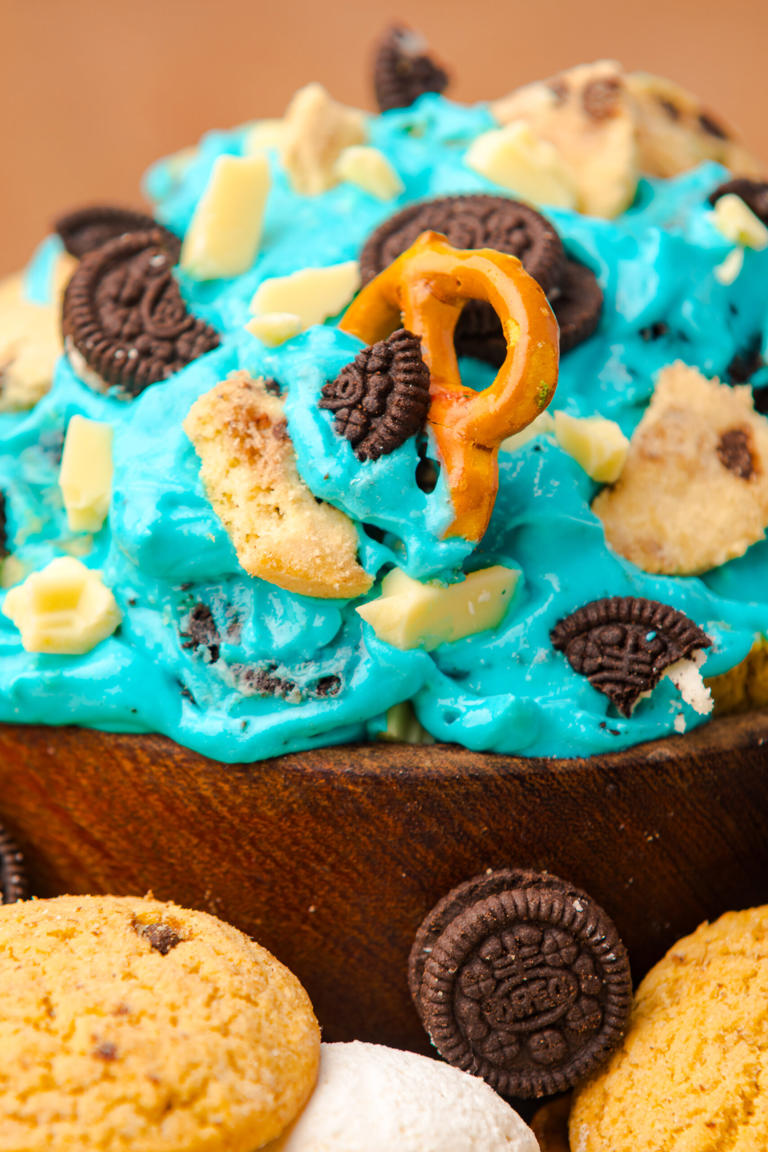 Cookie Monster dip recipe – fun party snack for kids and adults!