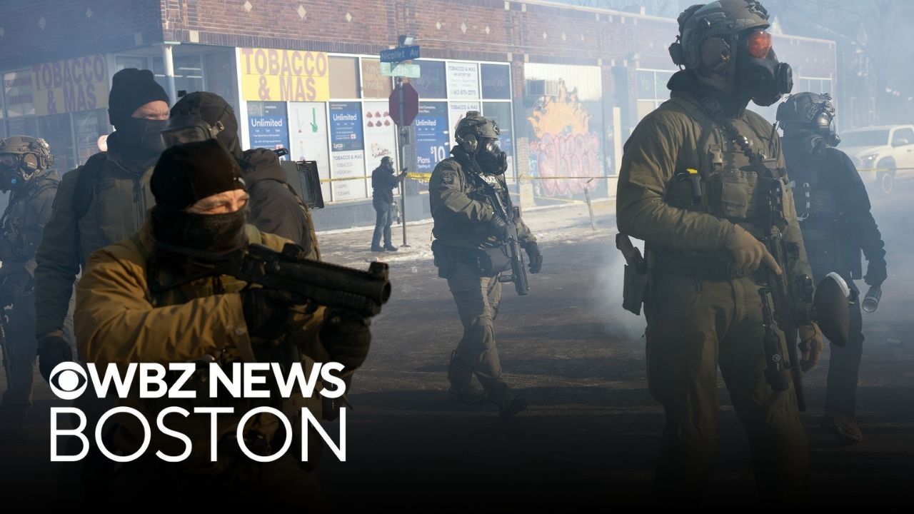 Protests break out in Minneapolis after federal agents kill ICU nurse ...